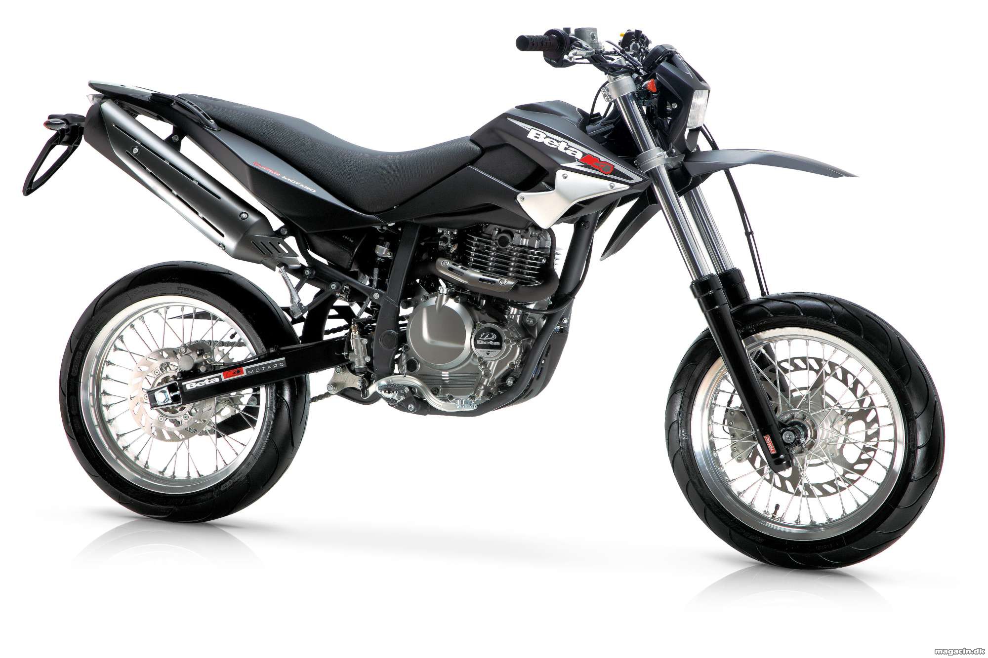 Beta M4 350 en lille motard til urban kørelse i byen