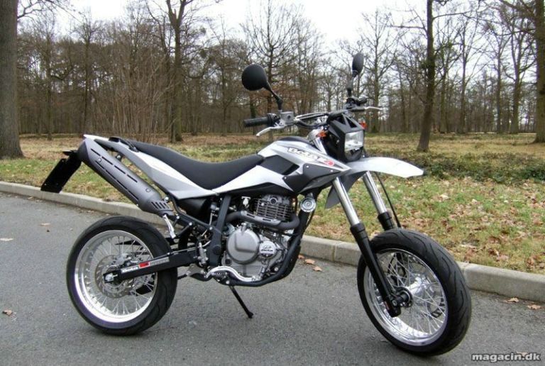Test: Beta M4 Super Motard - Et får i ulveklæder - MagaCin